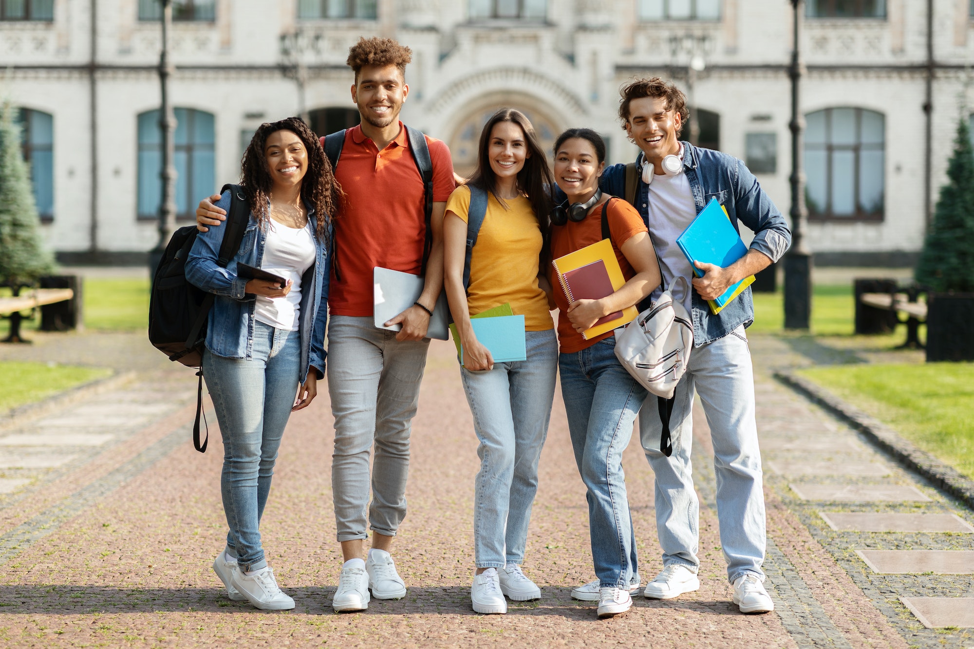 Présentation de l’école - DCG FORMATIONS